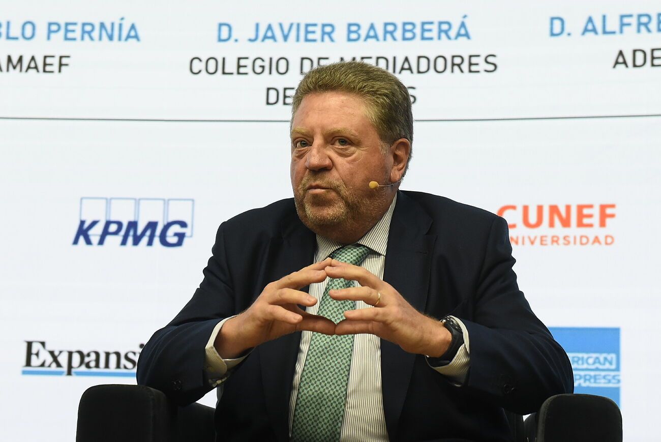 Javier Barberá, presidente del Consejo General y del Colegio de Lleida ...